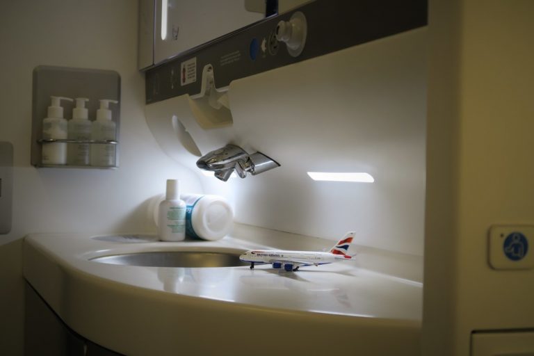 How Do Airplane Toilets Actually Work? The Surprising Aviation ...